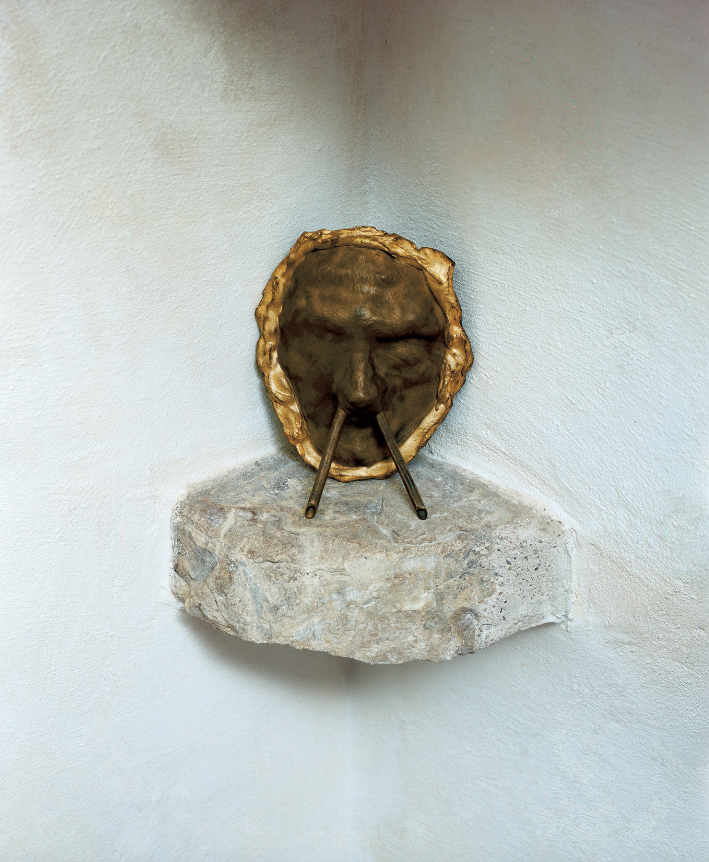 Luciano Fabro | | Flash Art