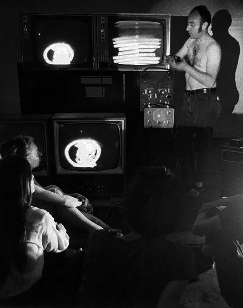 Primitivi di una Nuova Era. Aldo Tambellini | | Flash Art